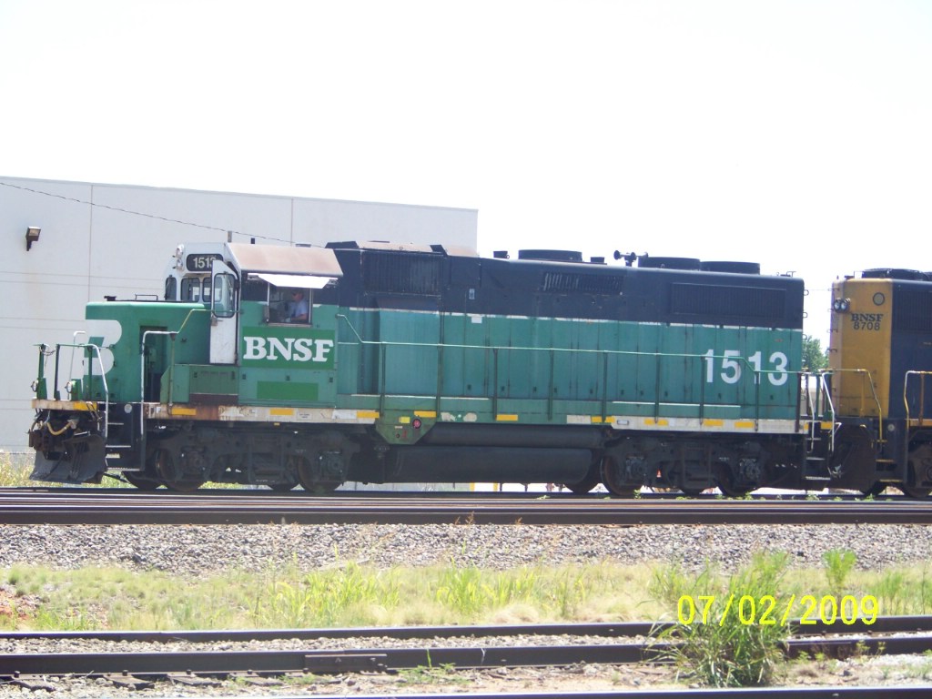 BNSF GP28M 1513